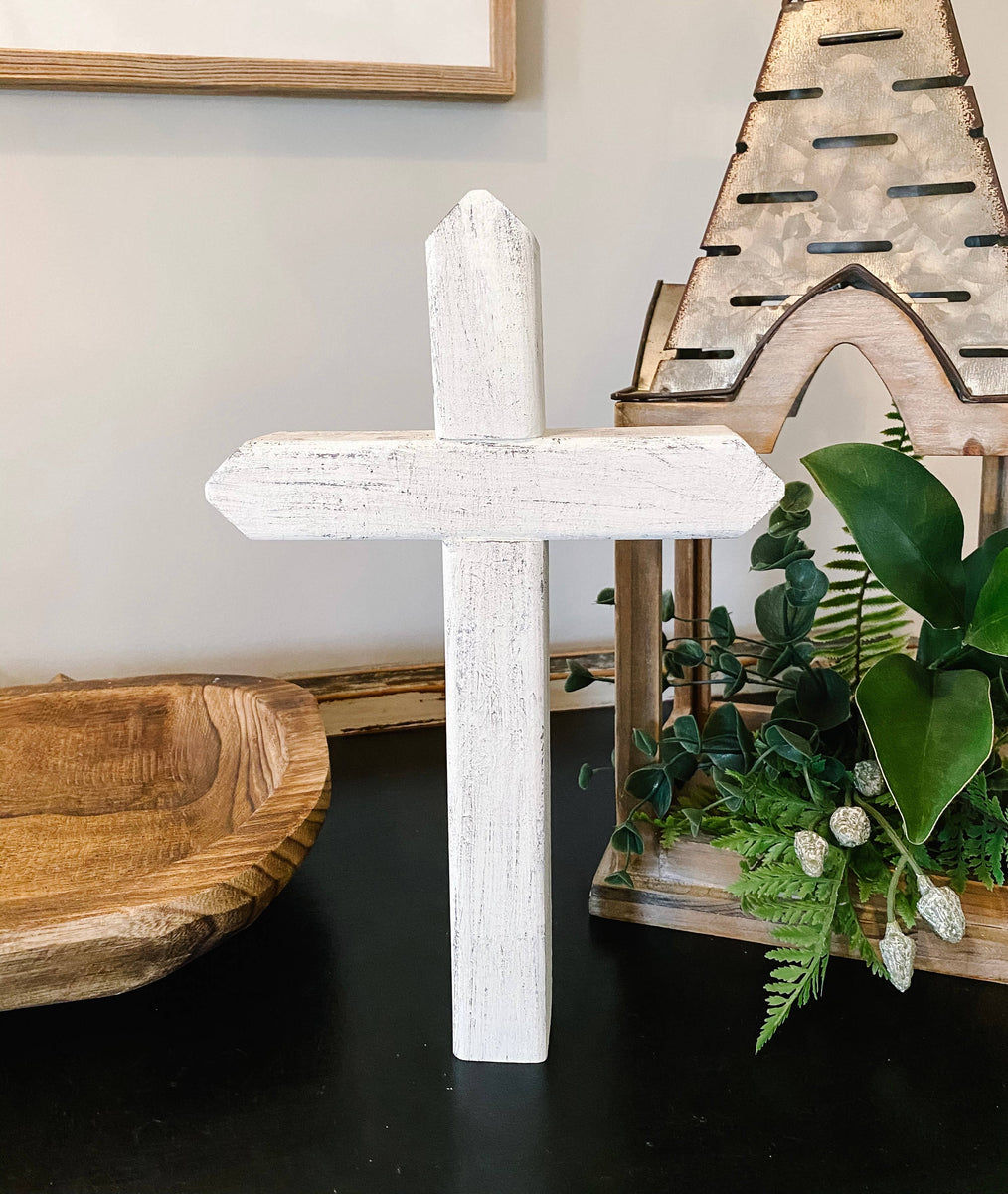 Standing Distressed Cross – WaskaVillage